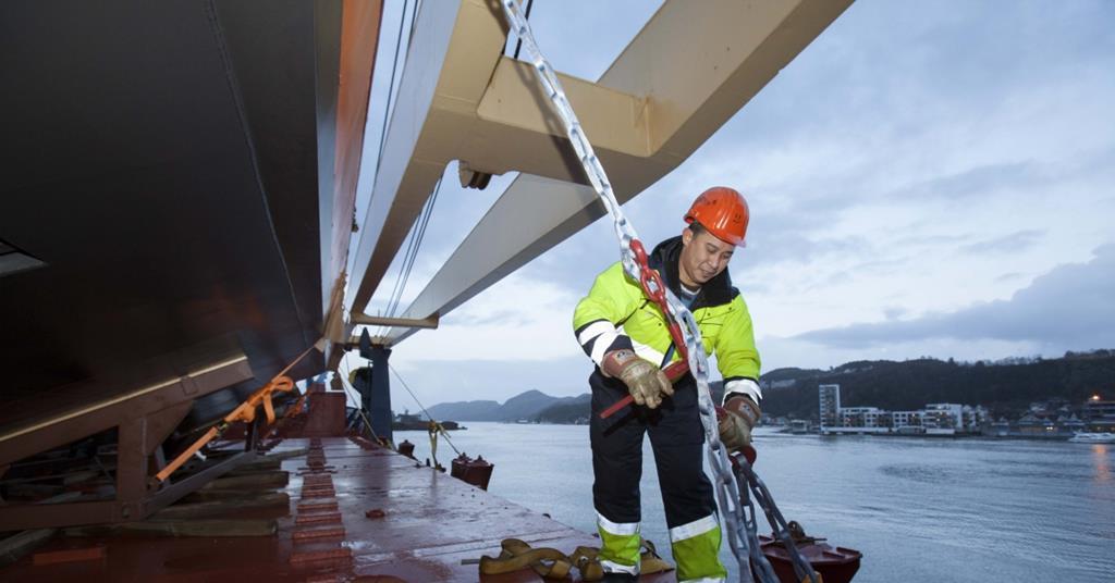 Alternative to steel chain lashing impresses | News | Heavy Lift ...
