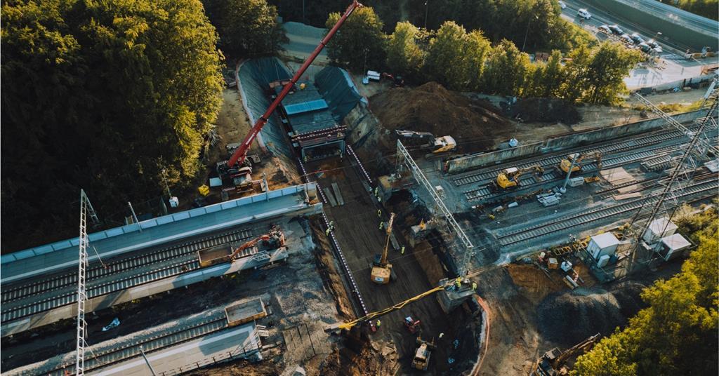 Mammoet deploys zero-emission skidding system for tunnel move | Heavy ...