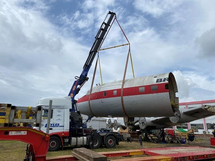 Historic aircraft lifted with MOD 12 spreader | Heavy Lift & Project ...
