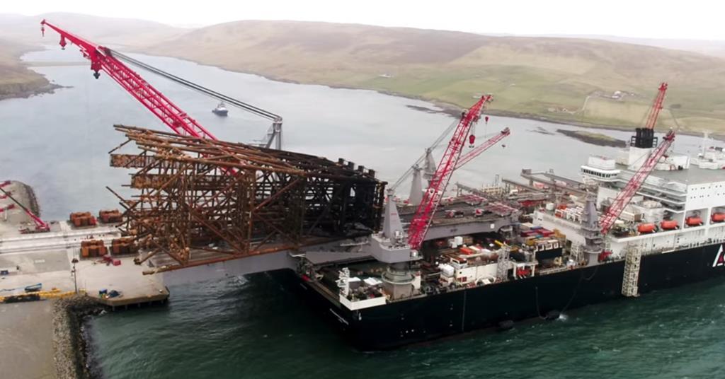 Ninian Northern jacket offloaded in Lerwick | News | Heavy Lift ...
