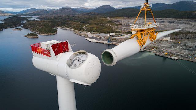 Mammoet assembles world’s largest floating wind farm | News | Heavy ...