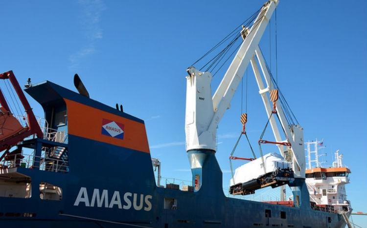 Locos move through Jaxport | News | Heavy Lift & Project Forwarding ...