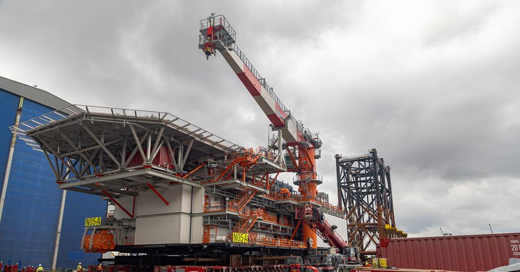 Mammoet supports load-out of equipment for N05-A platform in North Sea ...
