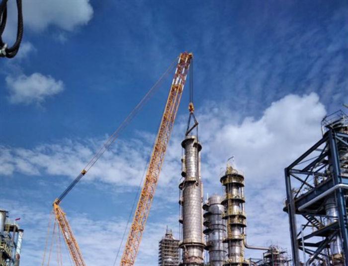 Towering lift for Sarens in China | News | Heavy Lift & Project ...