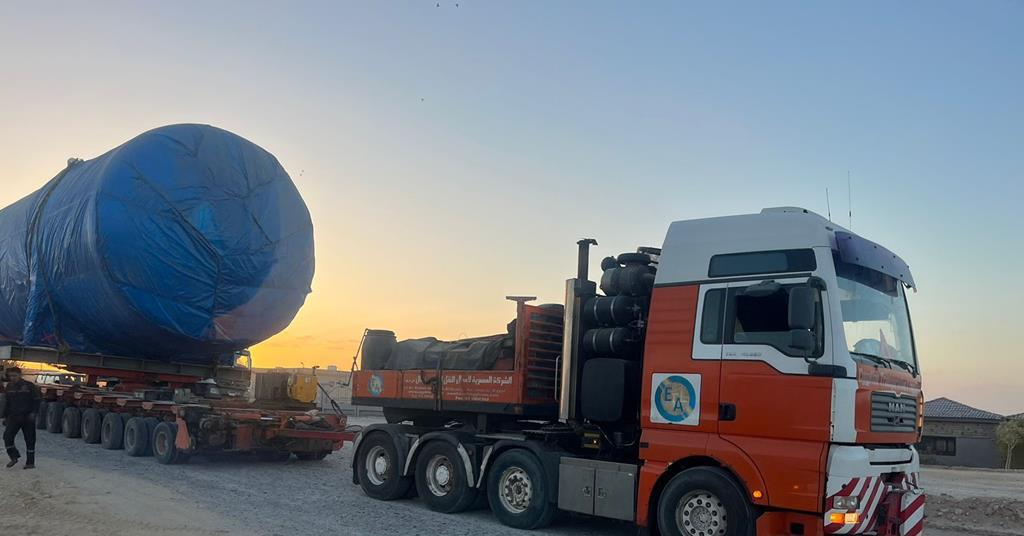 AGL delivers for oil and gas client | News | Heavy Lift & Project ...