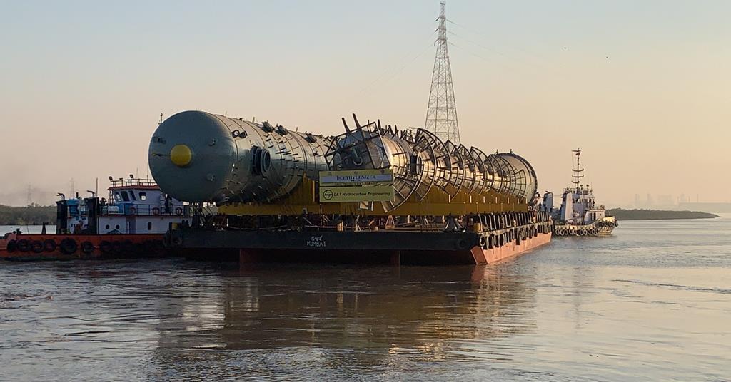 Lift & Shift delivers refinery equipment | News | Heavy Lift & Project ...