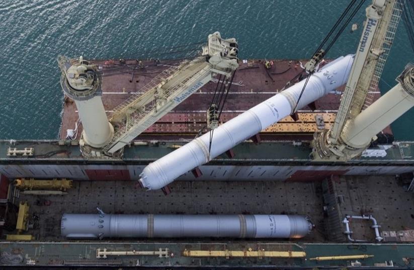 Jumbo Kinetic’s record-breaking reactor lift | News | Heavy Lift ...