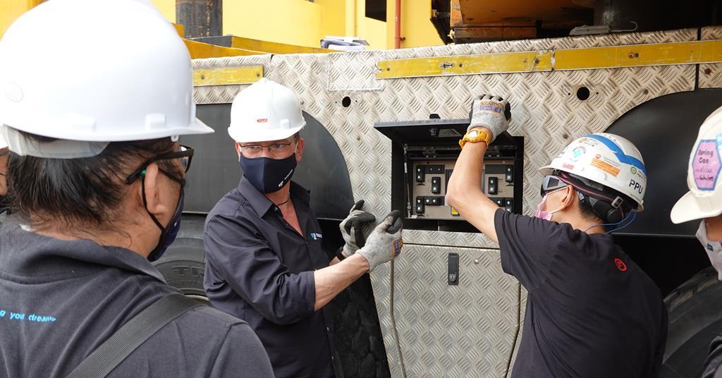 Tiong Woon gets Tadano training | News | Heavy Lift & Project ...