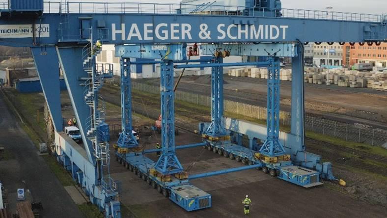 Gantry moves with Felbermayr | News | Heavy Lift & Project Forwarding ...