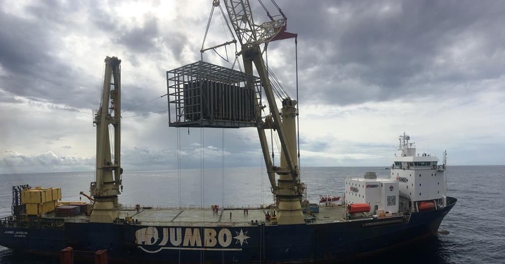 Jumbo lifts offshore Lagos | News | Heavy Lift & Project Forwarding ...