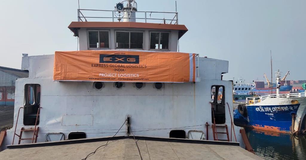 EXG handles transmission line towers | News | Heavy Lift & Project ...