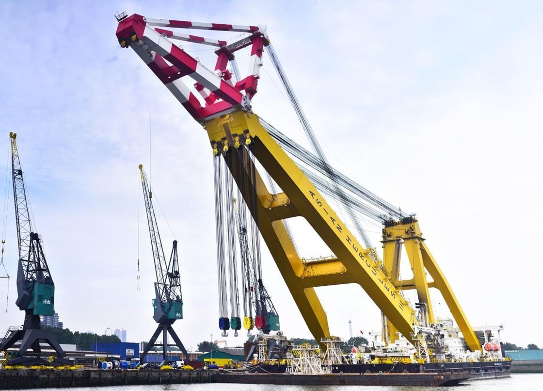 Hercules on show at RHB terminal | News | Heavy Lift & Project ...