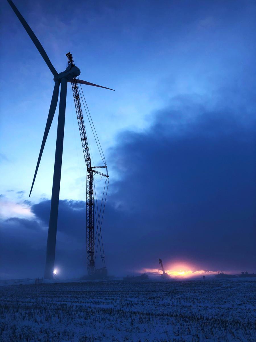 Mammoet maintains Whitla Wind 1 | News | Heavy Lift & Project ...