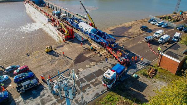 Collett moves transformer from Rotterdam to North Yorkshire | Heavy ...
