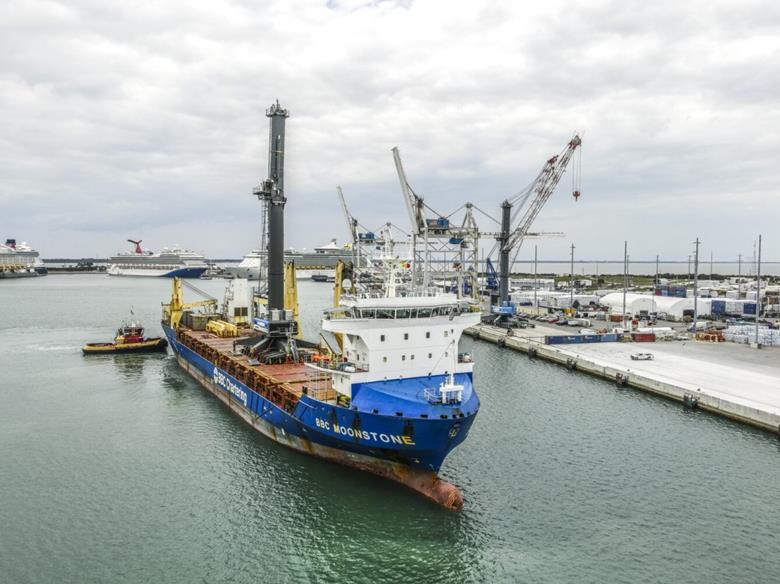 Port Canaveral boosts heavy lift capability with Liebherr LHM 600 Evo 6 ...