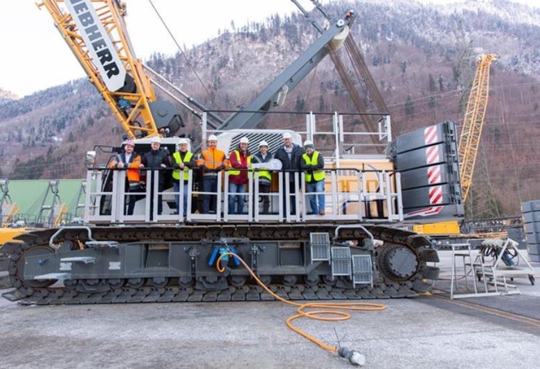 Sims Crane expands fleet with Liebherr unplugged | News | Heavy Lift ...