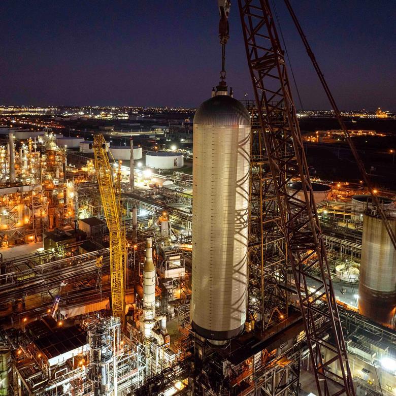 Deep South replaces two coke drums at Louisiana refinery | Heavy Lift ...