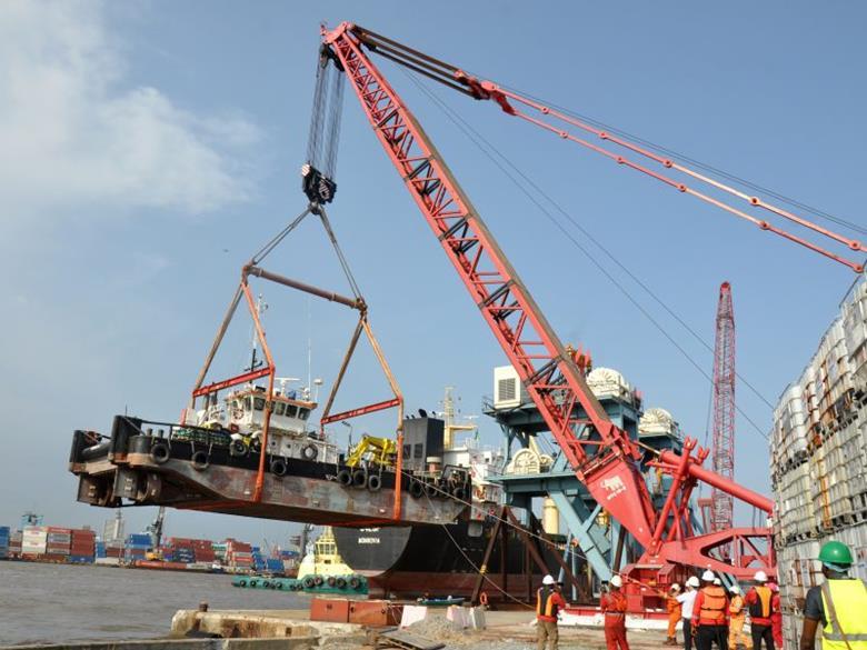 Monumental MTC lift for LADOL | News | Heavy Lift & Project Forwarding ...