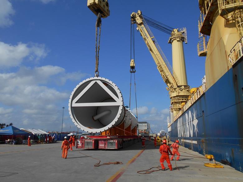 Jumbo Kinetic on hand for Dos Bocas deliveries | News | Heavy Lift ...